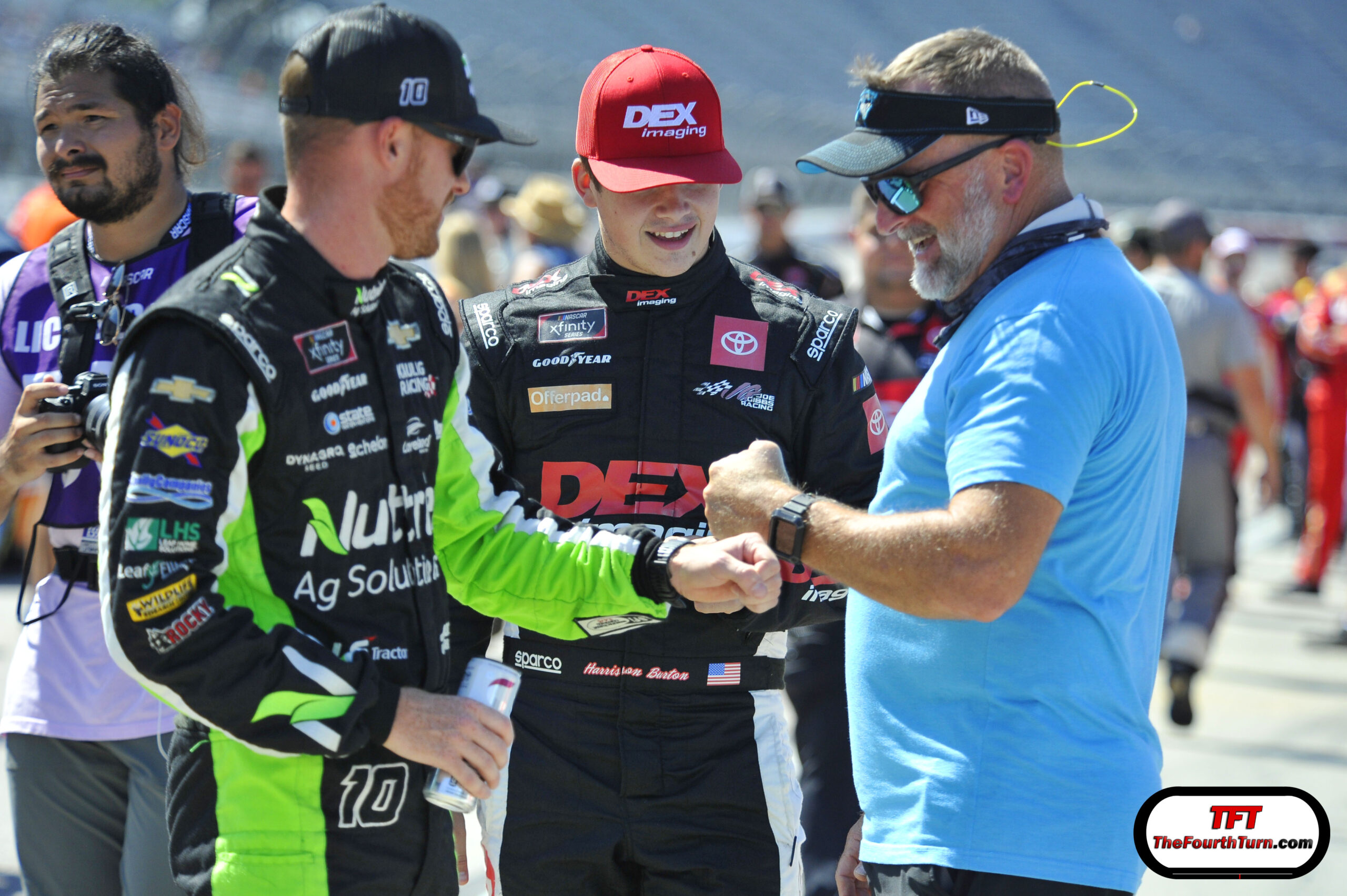 PHOTOS: 2021 NASCAR Xfinity Series VFW Sport Clips Haircuts Help A Hero ...