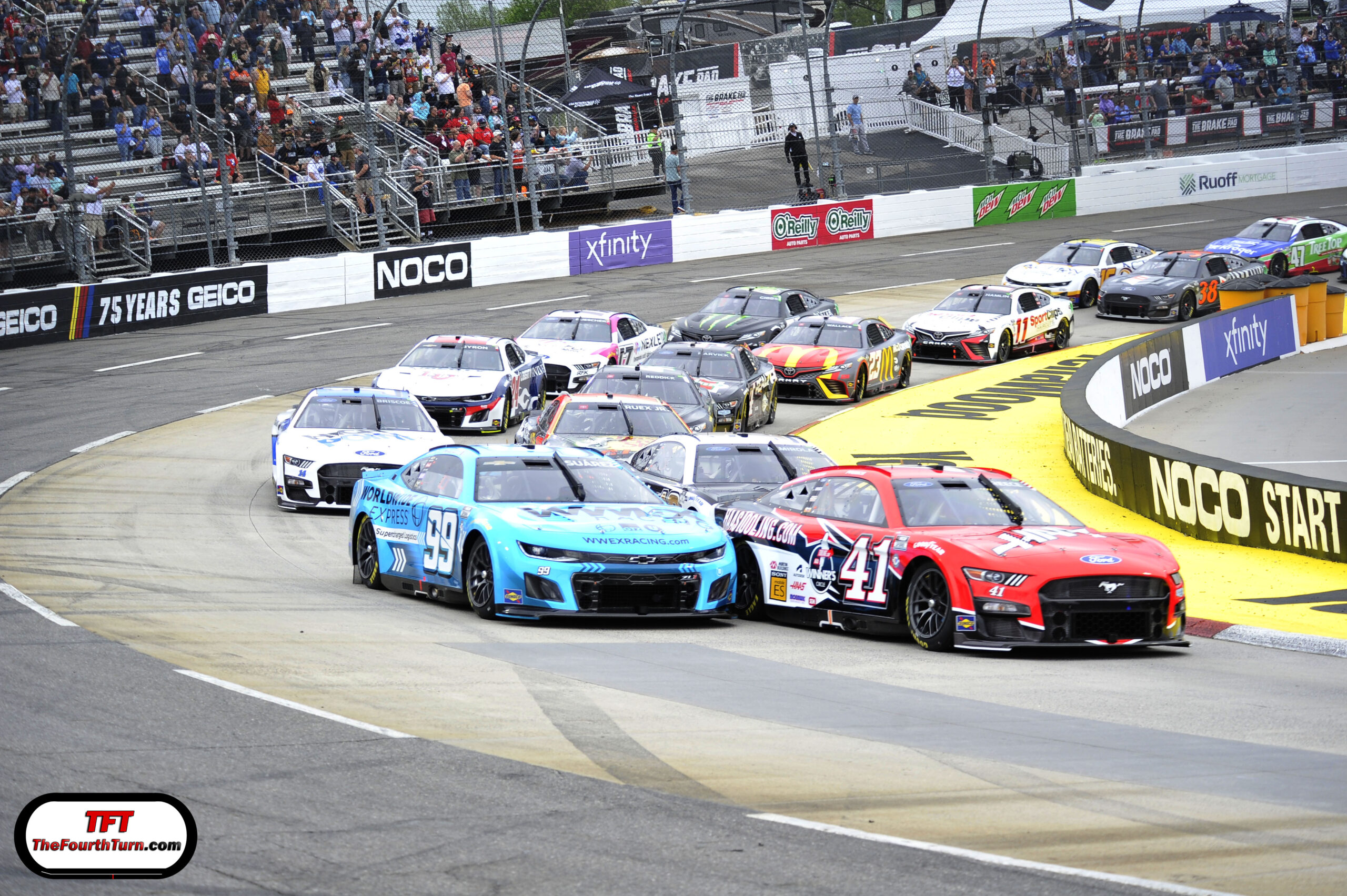 PHOTOS: 2023 NASCAR Cup Series NOCO 400 At Martinsville Speedway - The ...