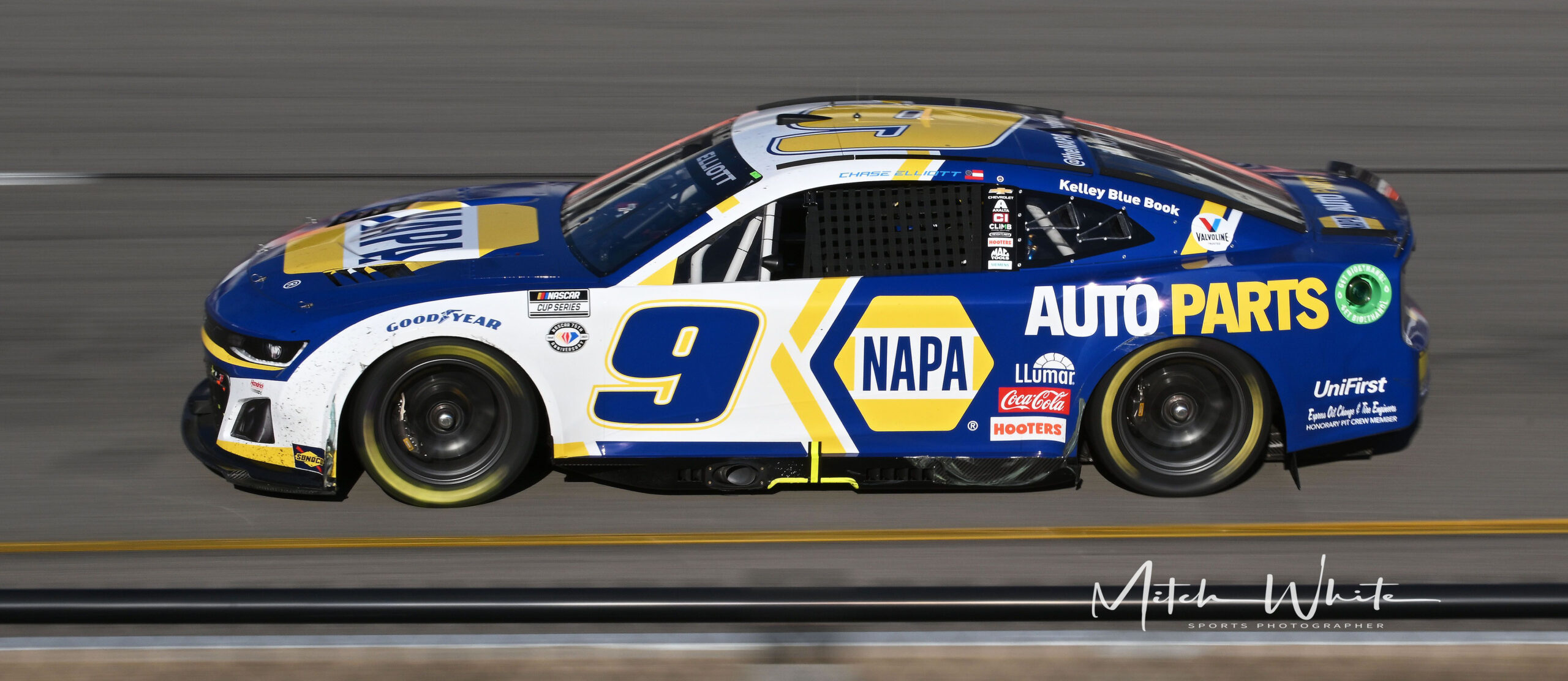 Josh Berry Earns Runner-up Finish At Richmond Thanks To A Total Team ...