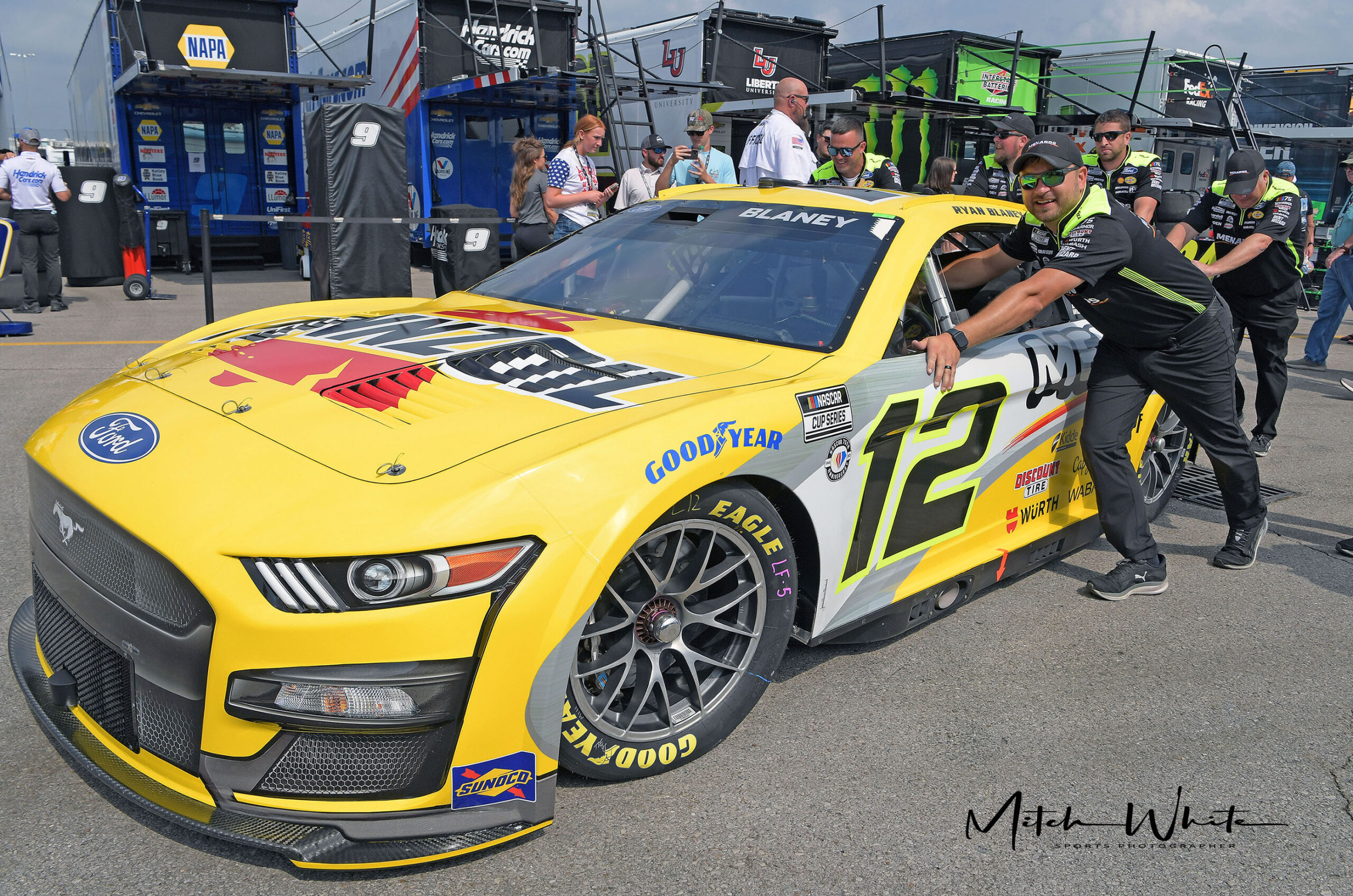 PHOTOS: NASCAR Cup Series Ally 400 At Nashville Superspeedway - The ...