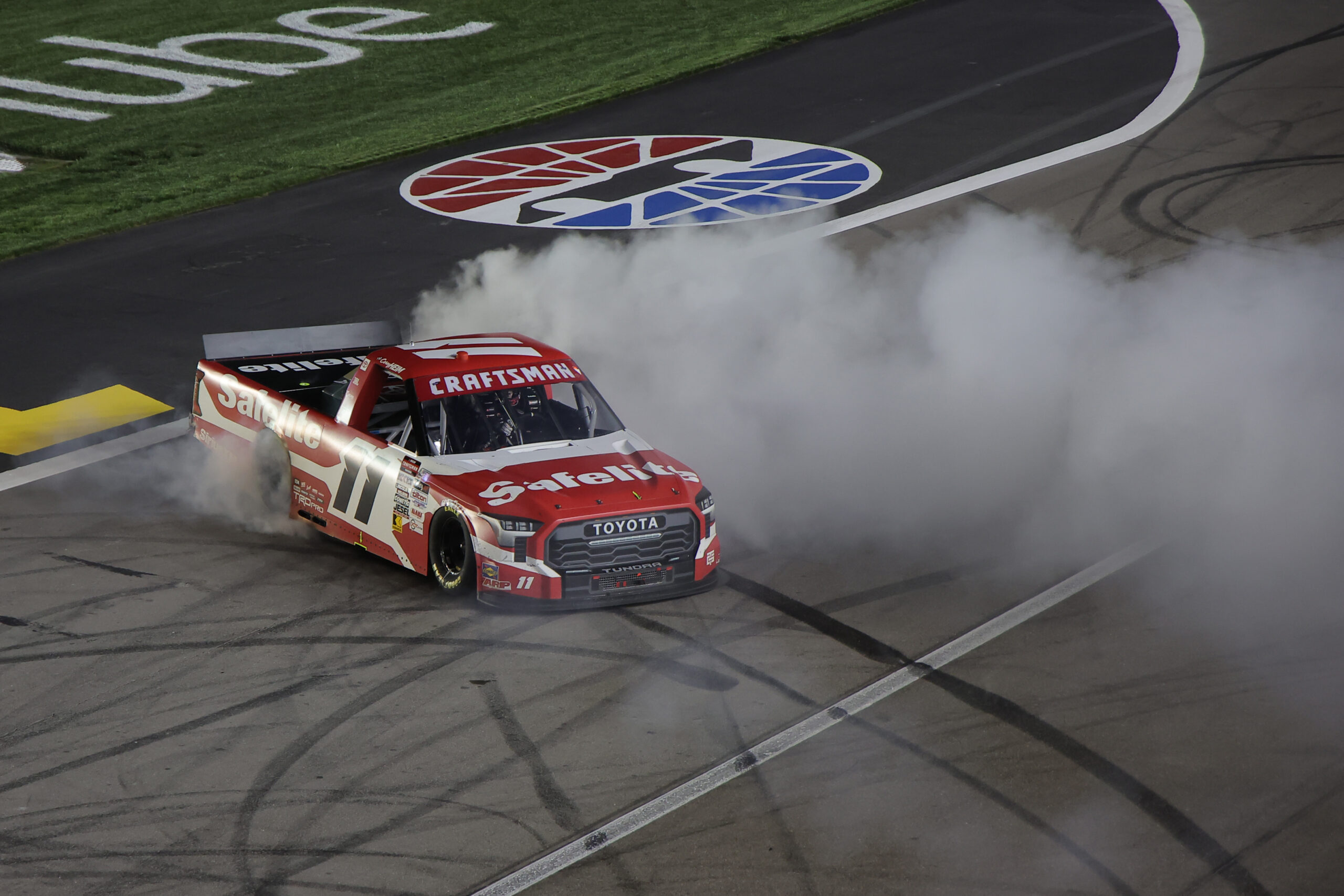 Excellent Pit Work Propels Corey Heim To Truck Series Victory At Las ...