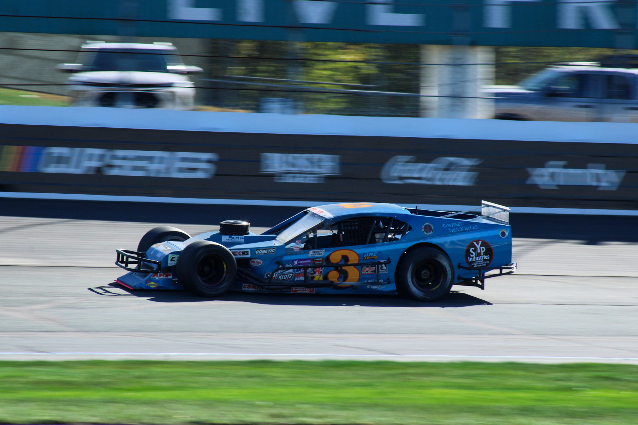 PHOTOS: NASCAR Whelen Modified Tour Mohegan Sun 100 At New Hampshire ...